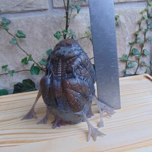 1984 GREMLINS Movie NECA GREMLIN Egg Action Figure Custom Display ...