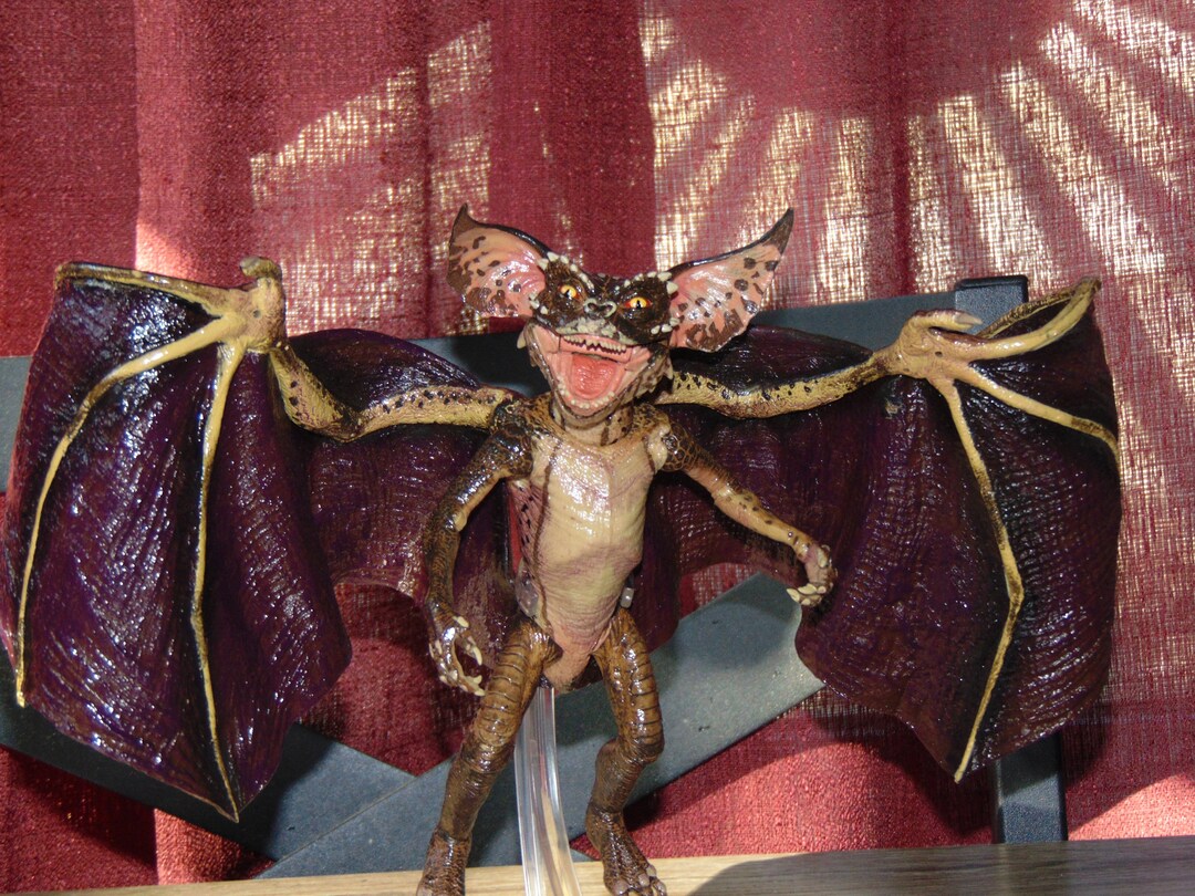 1990 GREMLINS 2 New Batch Movie Winged BAT Gremlin Action Figure ...