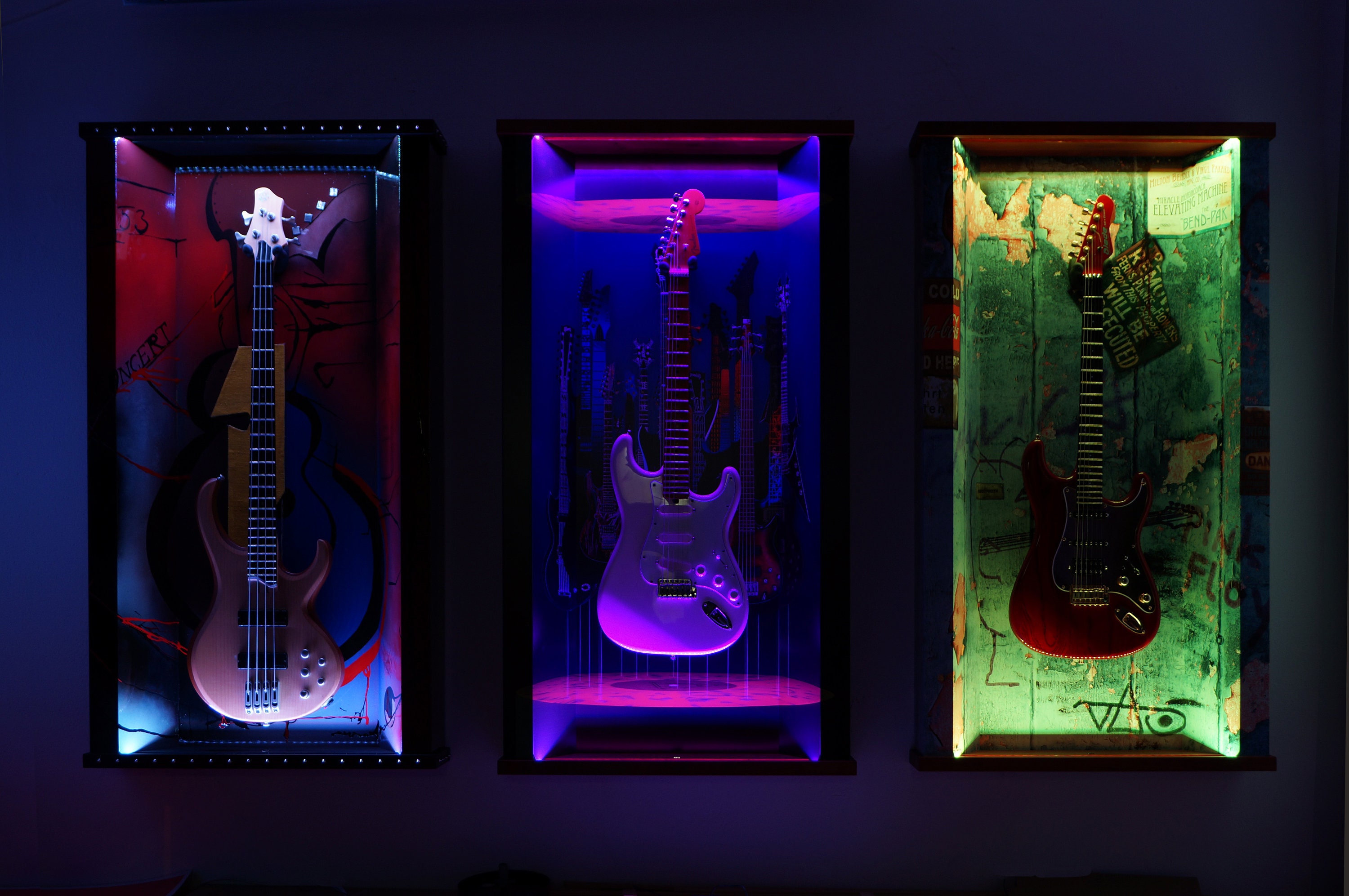 Guitar Display Case guitar Levitation' Guitar Cabinet Guitar Hanger RGB ...