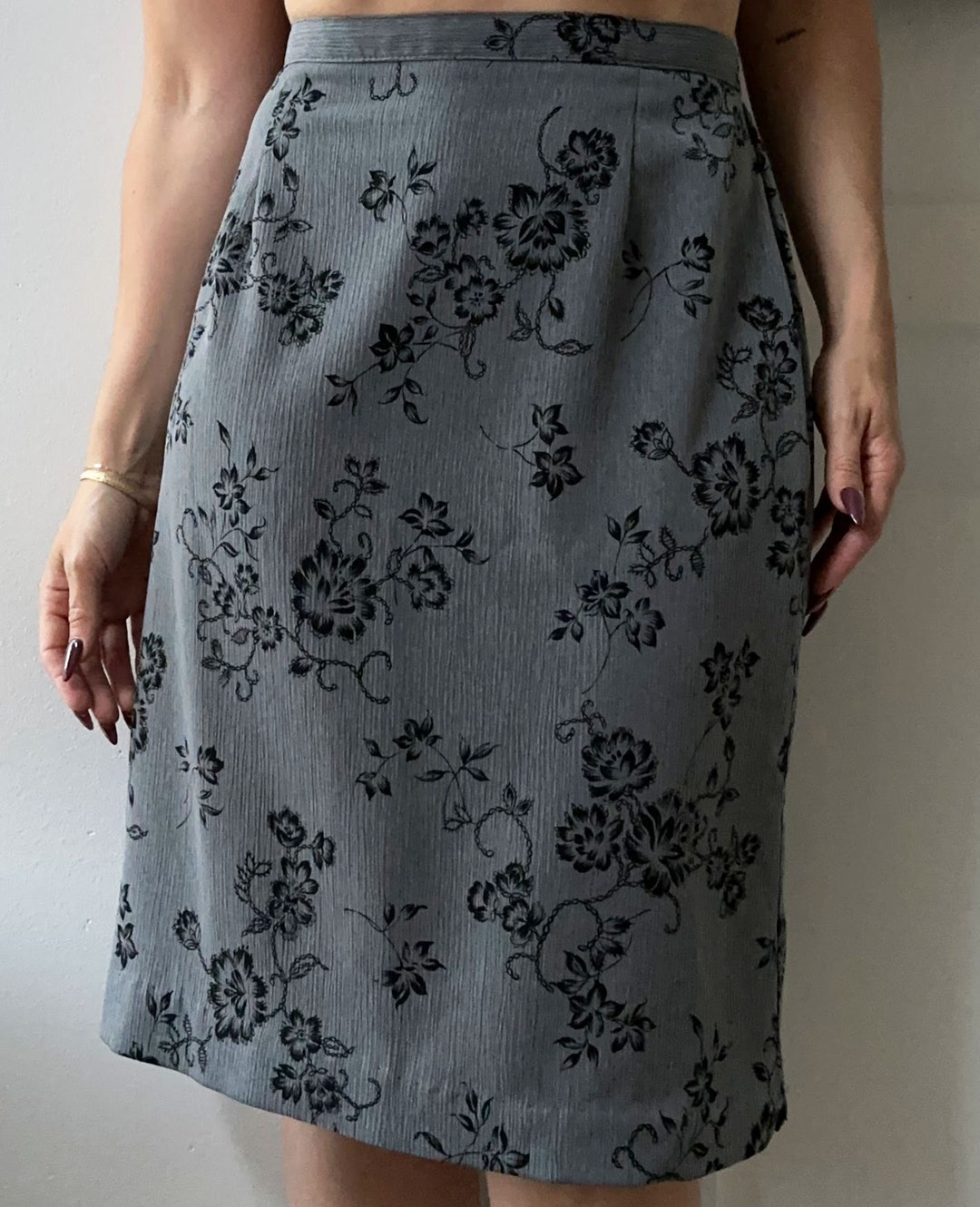 Kathie Lee Grey Floral Skirt - Etsy