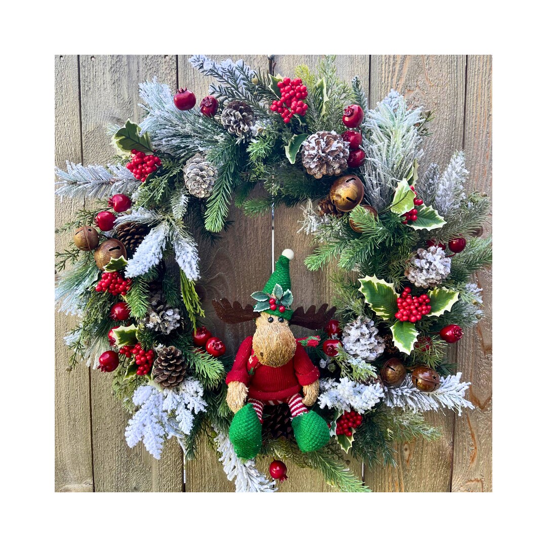 Moose Christmas Wreath: Flocked Evergreen, Holly Berries & Rustic Bells ...