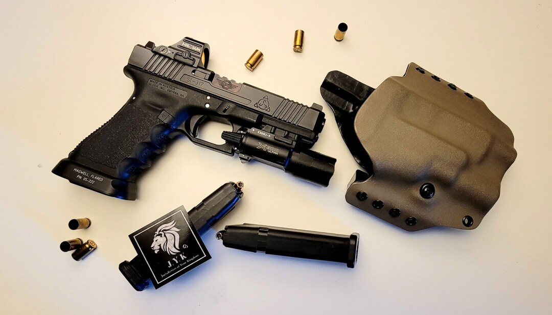 OWB Holster(right Handed Only) for Glock 17 Surefire X300 U-B Light ...