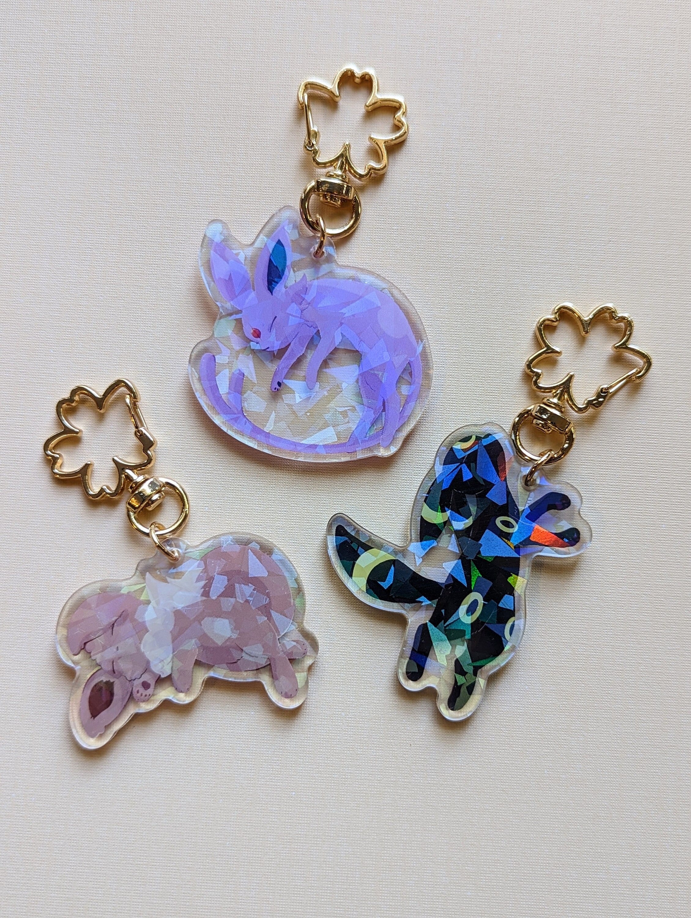 Pokemon Eeveelution Holographic Acrylic Keychain - Eevee, Jolteon ...
