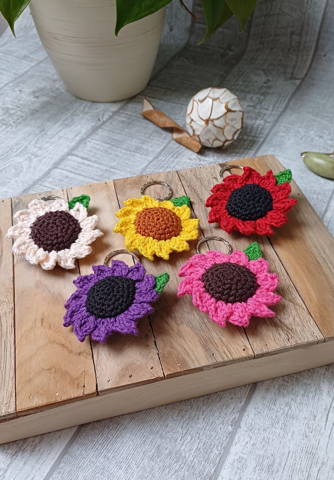 Crochet Sunflower Keychain | Amigurumi Flower | Lavender Filled Keyring ...