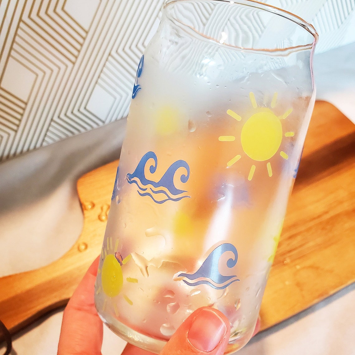 Sunshine and Waves Color Changing Can Glass, 16 Oz, Blue and Yellow ...