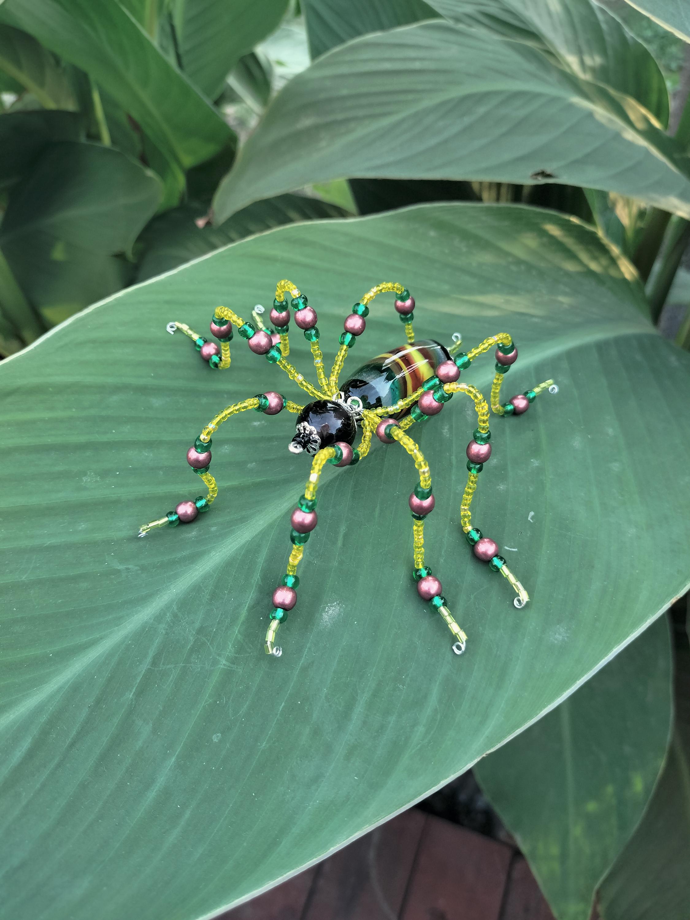 Handmade Wire Spider Sculpture Using Glass, Acrylic, and Seed Beads - Etsy