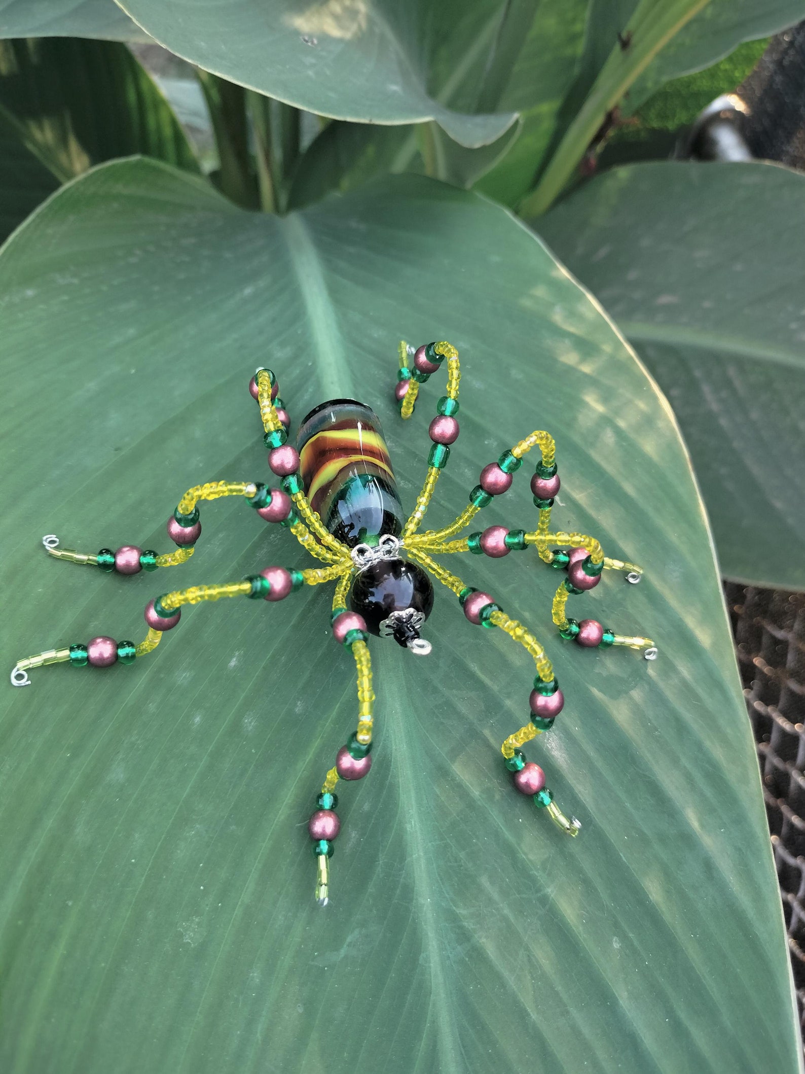 Handmade Wire Spider Sculpture Using Glass, Acrylic, and Seed Beads - Etsy