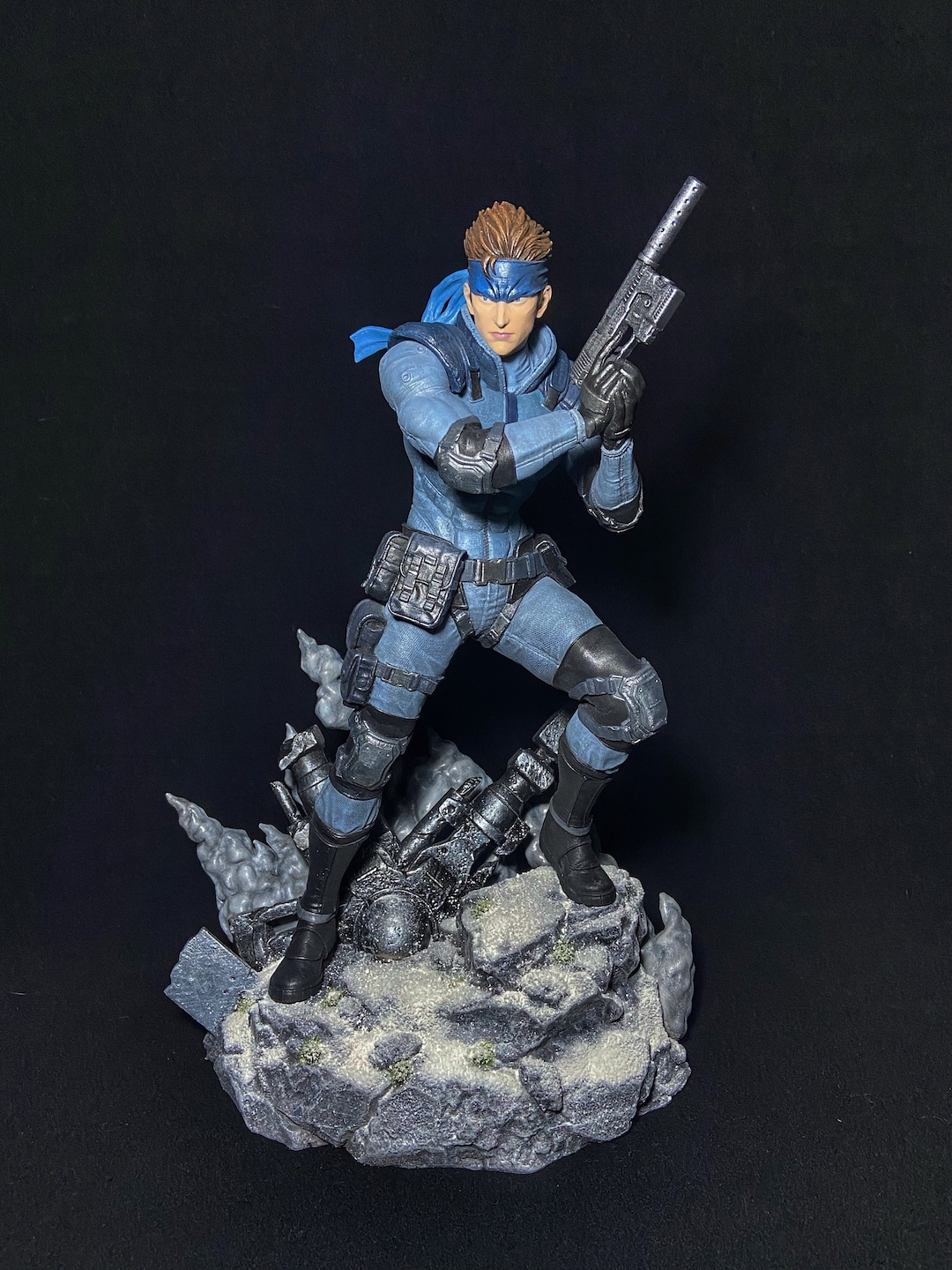 Solid Snake Statue - Metal Gear Collectible - Etsy