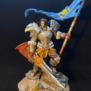 Varian Wrynn Statue - World of Warcraft Collectible - Etsy