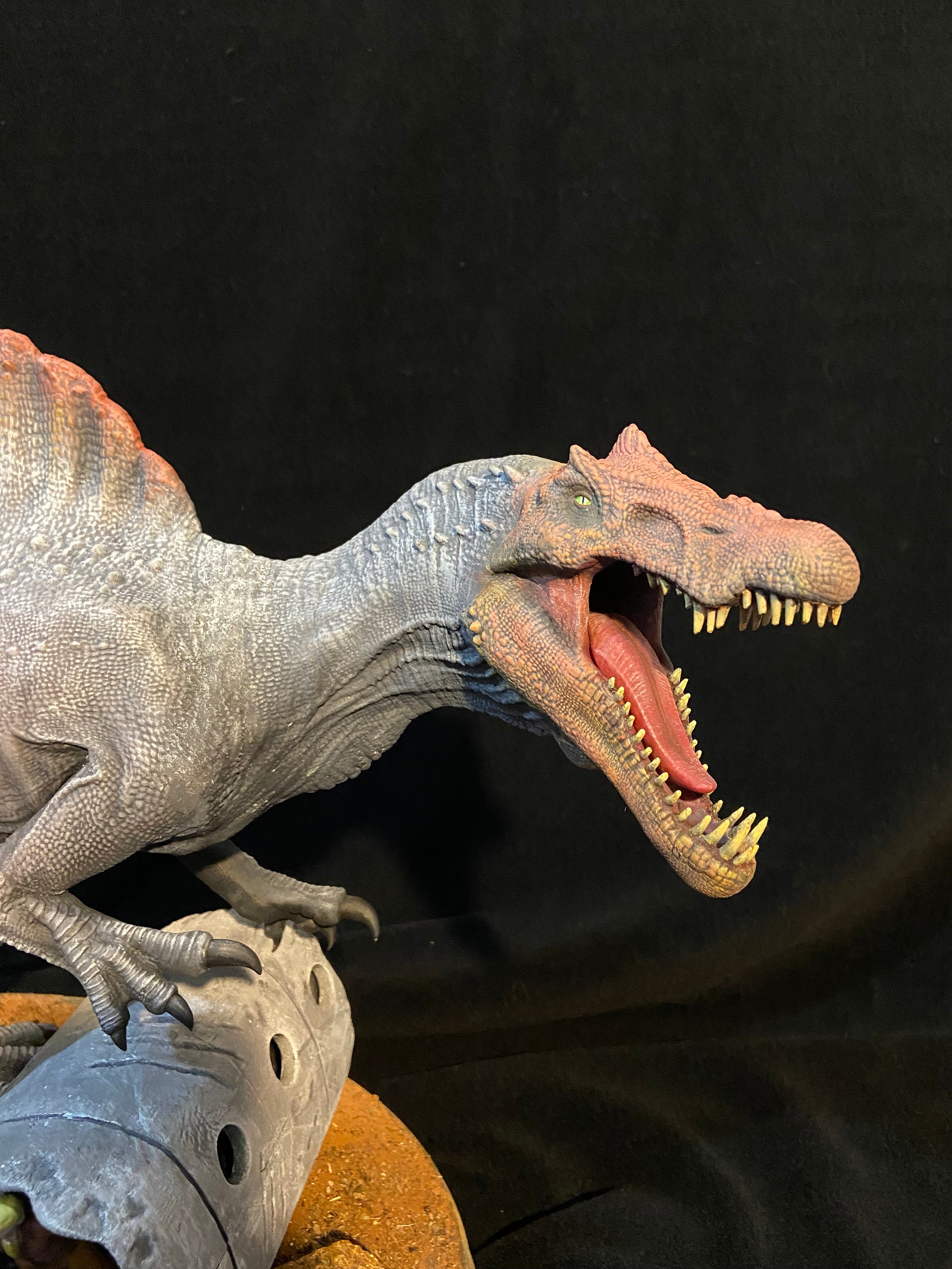 Spinosaurus Diorama - Jurassic World 1/14 Scale Total Height 40cm ...