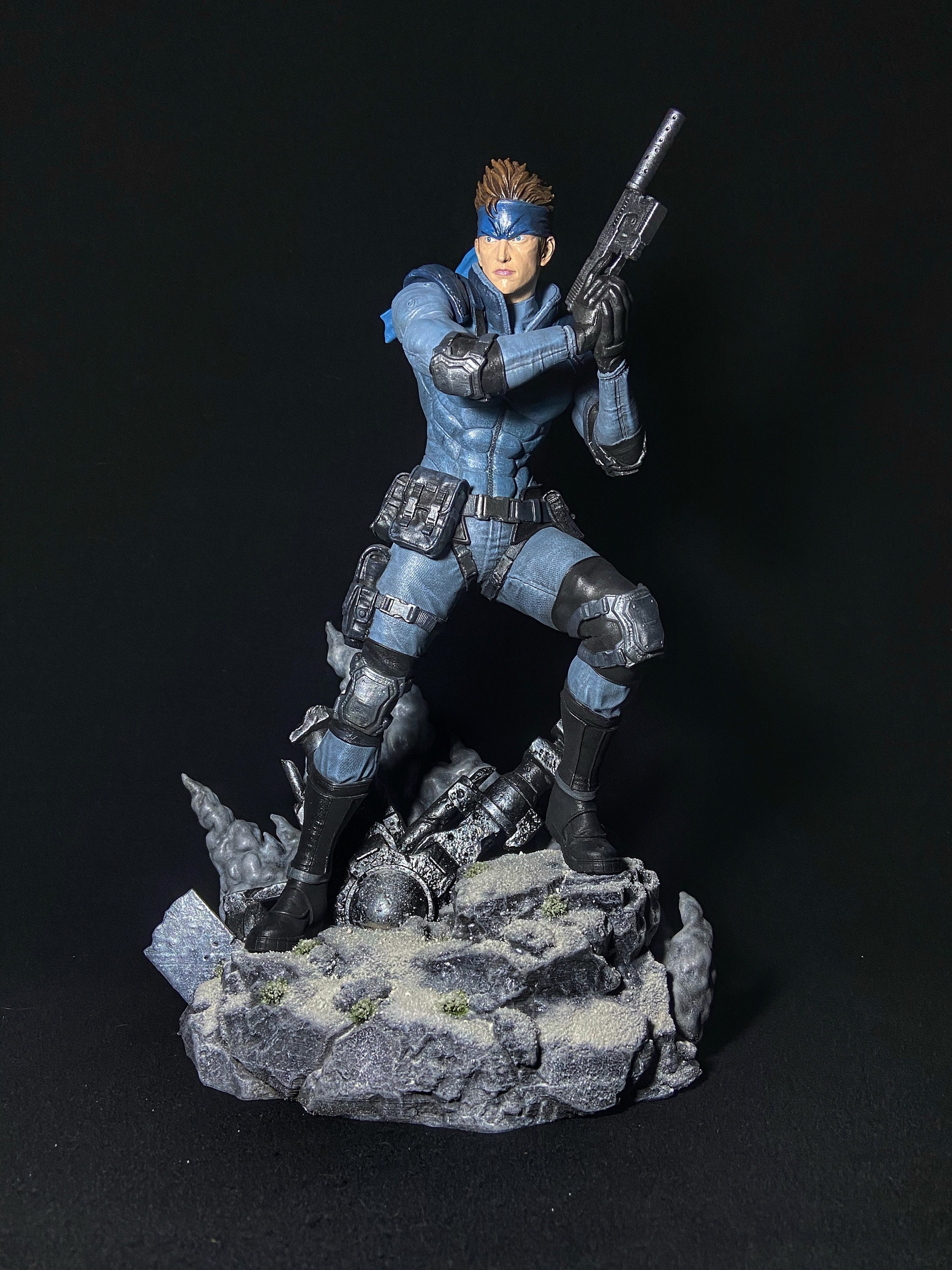 Solid Snake Statue - Metal Gear Collectible - Etsy