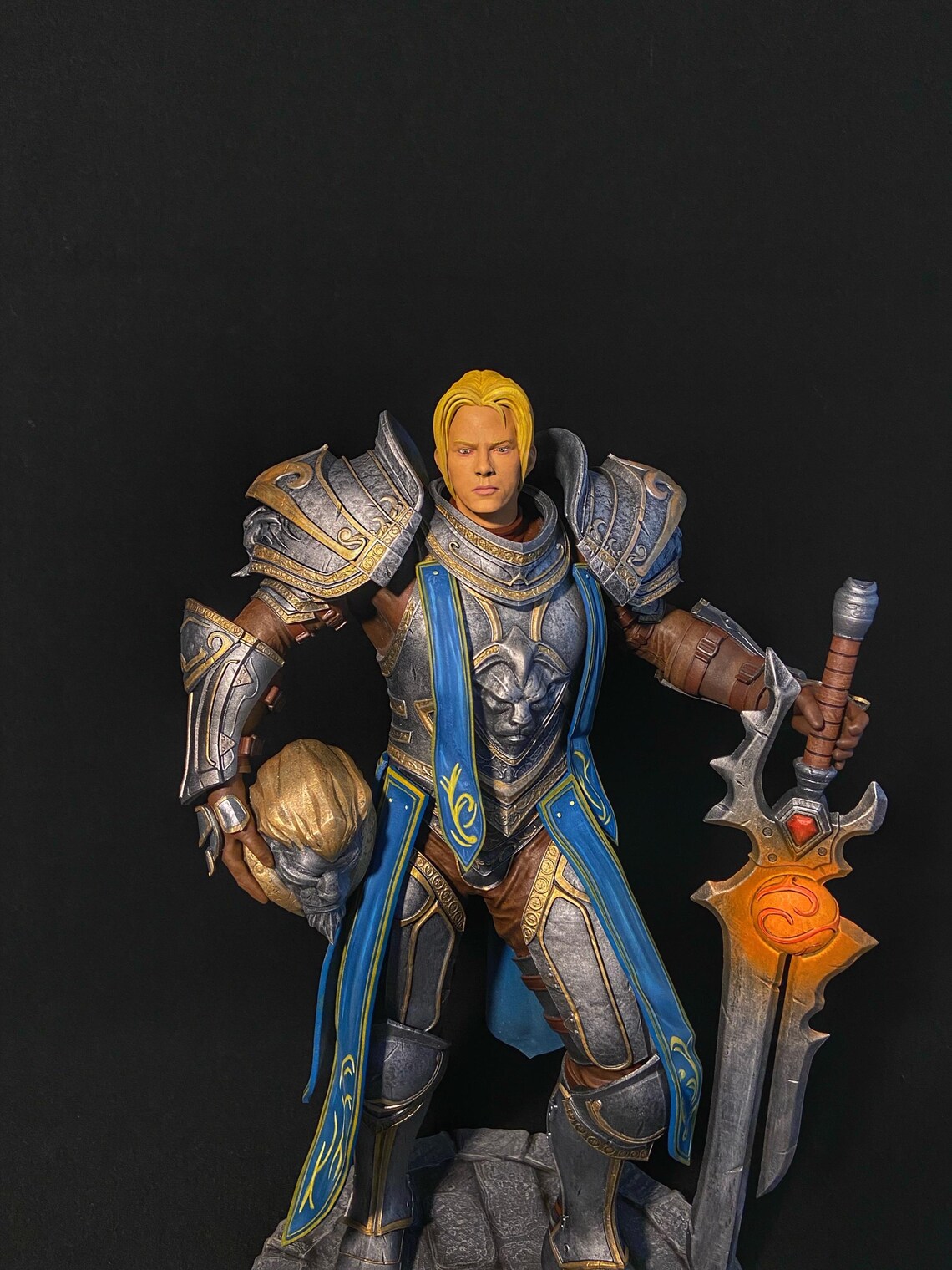 Anduin Wrynn Statue - World of Warcraft Collectible - Etsy Canada
