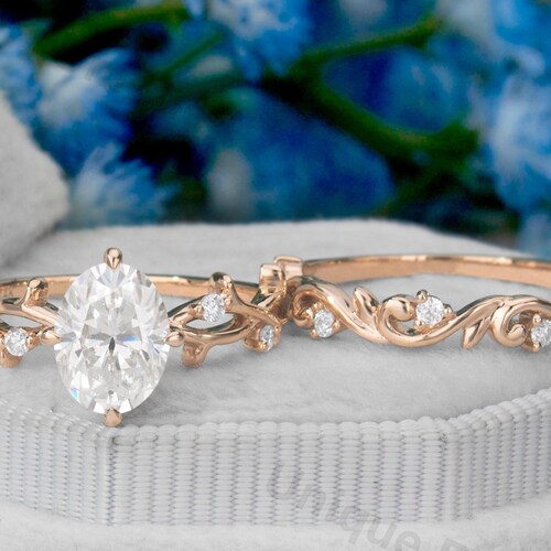 Cottagecore Vine Leaf Heart Cut Morganite Engagement Ring Set - Etsy Canada