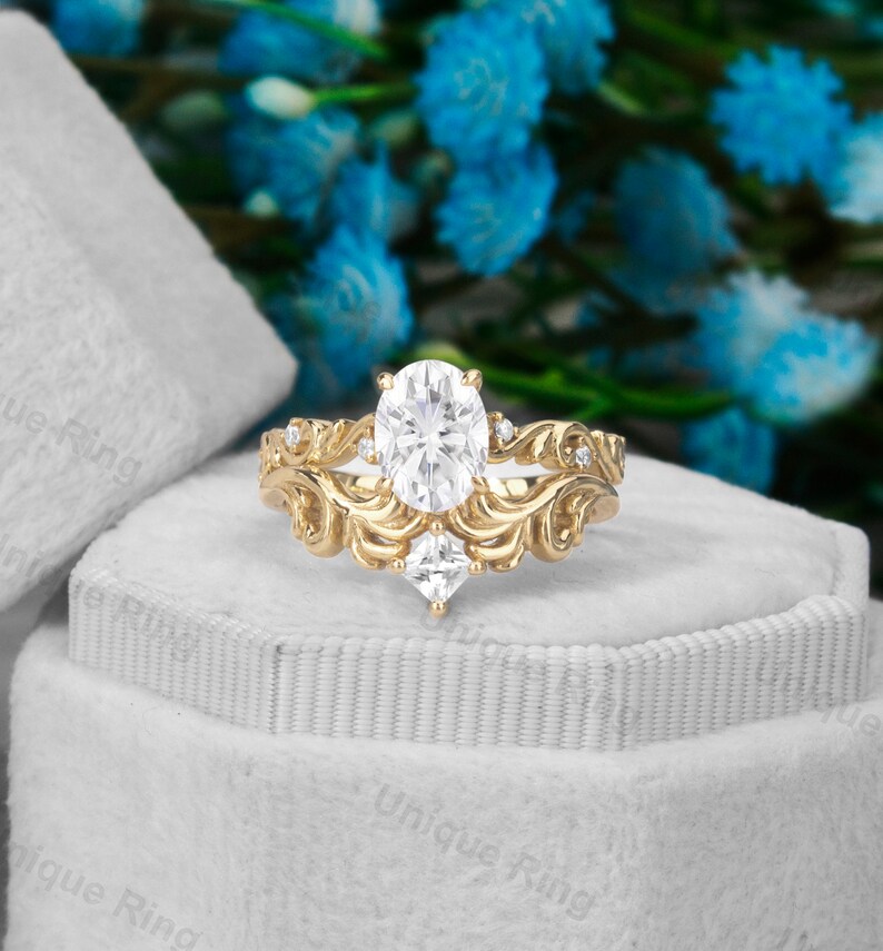 Oval Cottagecore Moissanite Engagement Ring Set princess Cut - Etsy