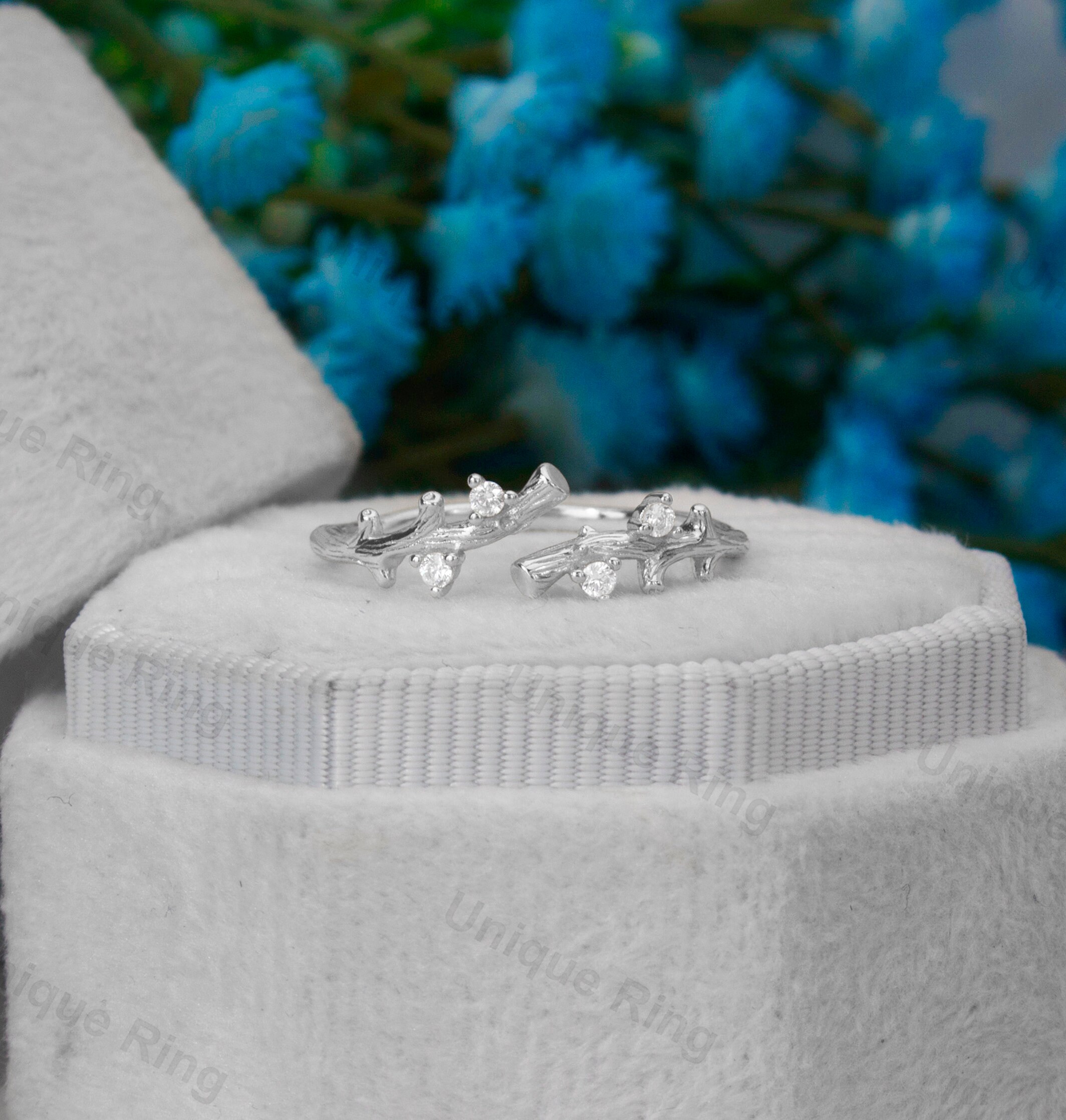 Cottagecore Natural Style Leaf Wedding Ring. Moissanite Vintage Wedding ...