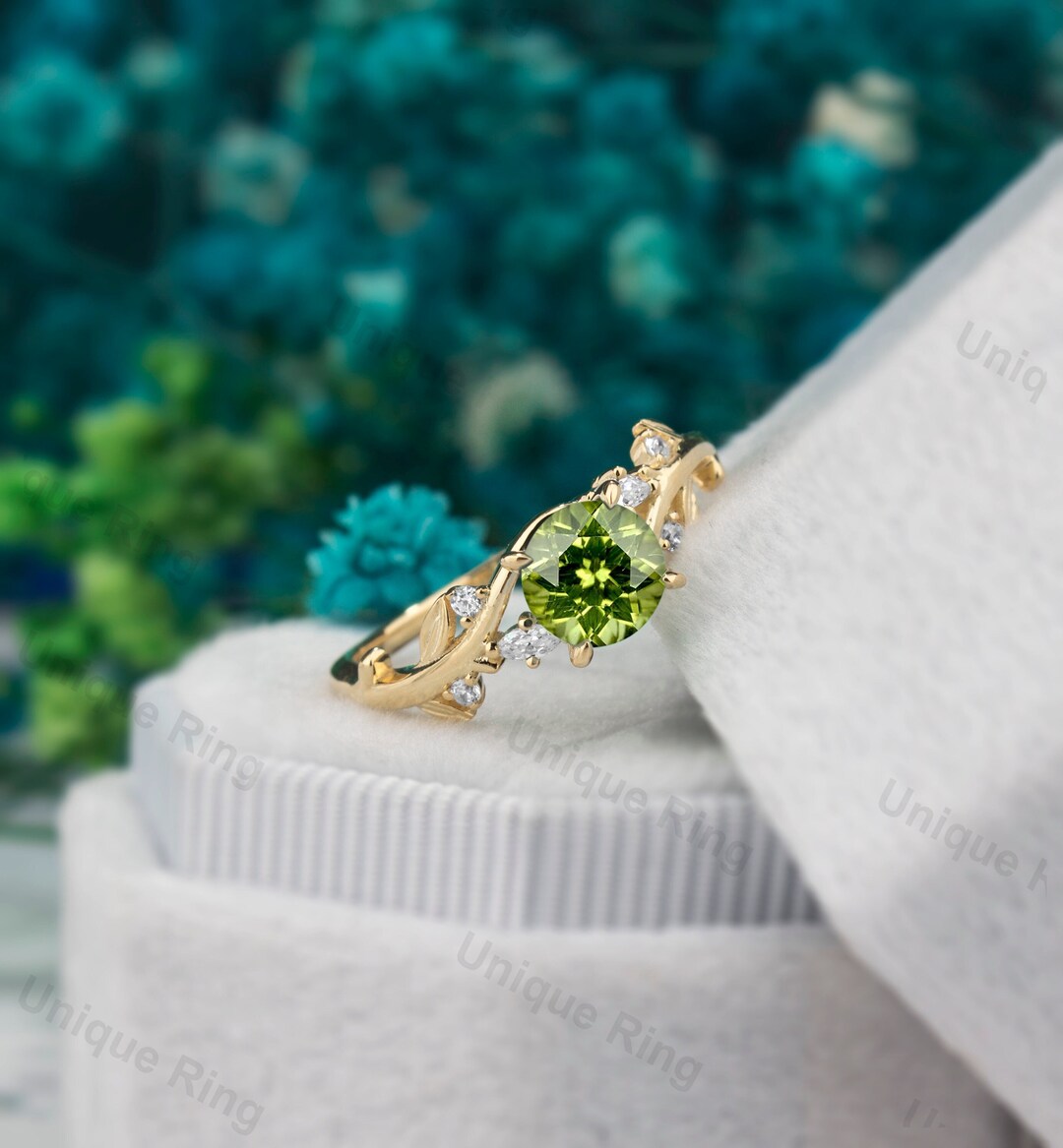 Cottagecore Round Peridot Engagement Ring for Natural Theme Wedding ...