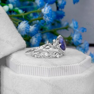 Oval Cottagecore Sapphire engagement Ring Set for Natural Theme Wedding ...