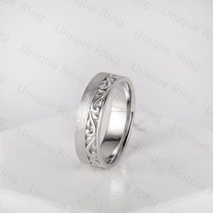 14K Gold Floral Wedding Band Ring: Cottagecore Leaf Design - Etsy