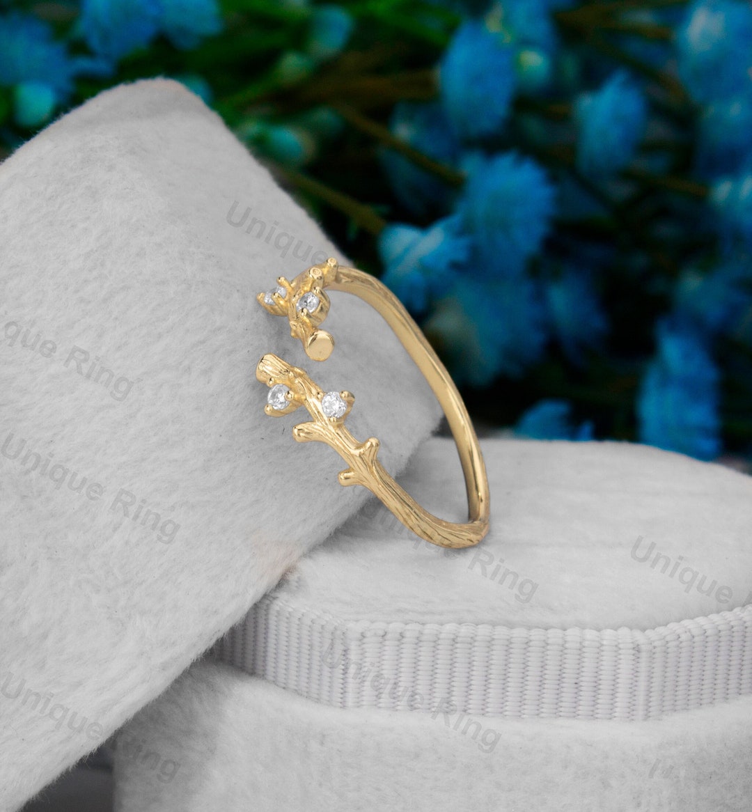 Cottagecore Natural Style Leaf Wedding Ring. Moissanite Vintage Wedding ...