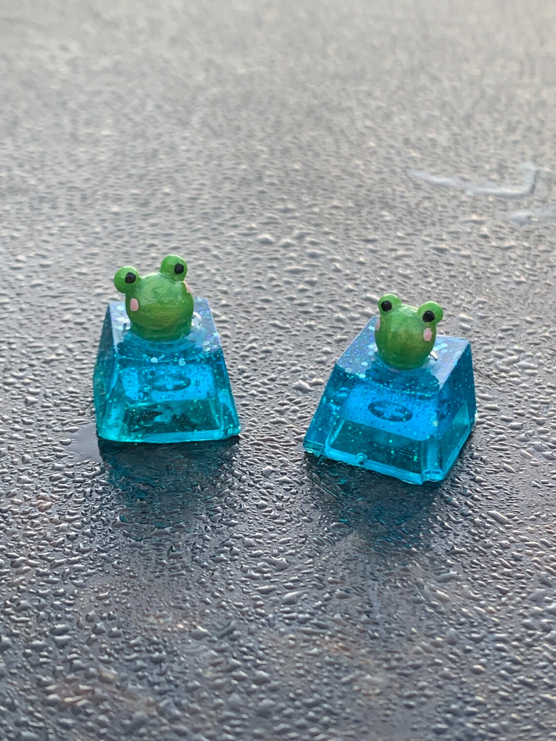 Froggy Artisan Keycap - Etsy