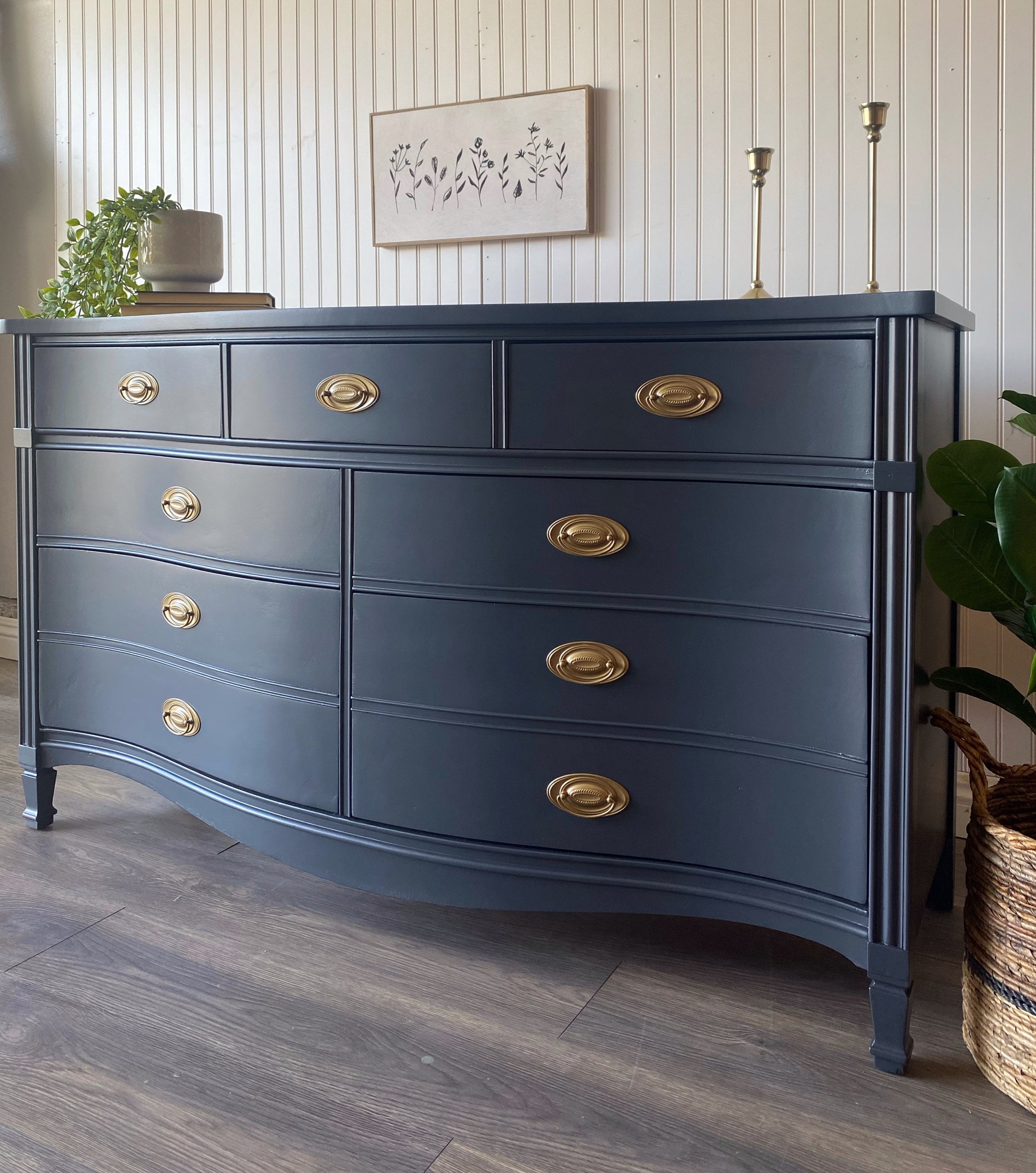 SOLD Vintage Hepplewhite Dixie Dresser Buffet Tv Stand Entryway Table ...