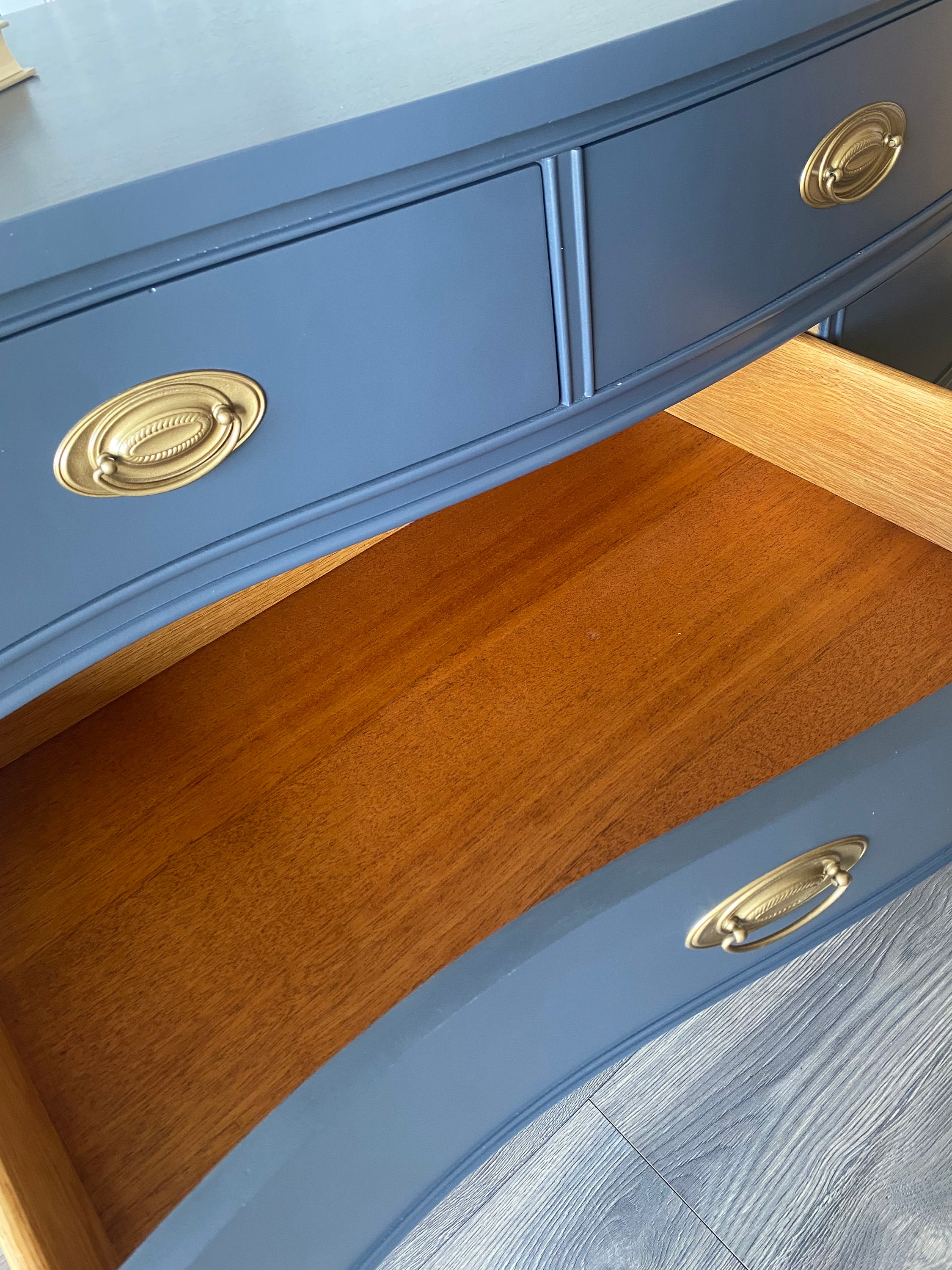 SOLD Vintage Hepplewhite Dixie Dresser Buffet Tv Stand Entryway Table ...