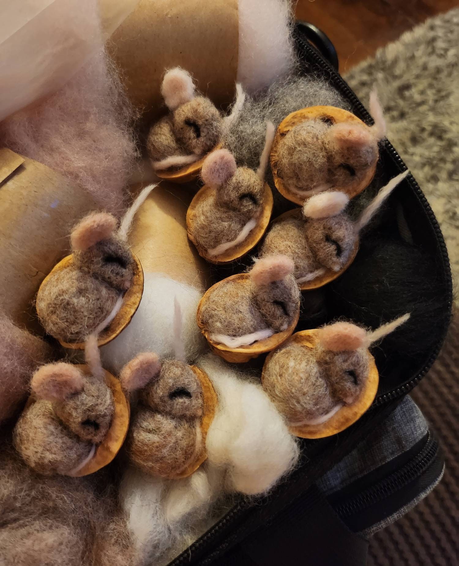 Felted Sleeping Mouse in a Walnut Shell. Needlefelted. - Etsy UK