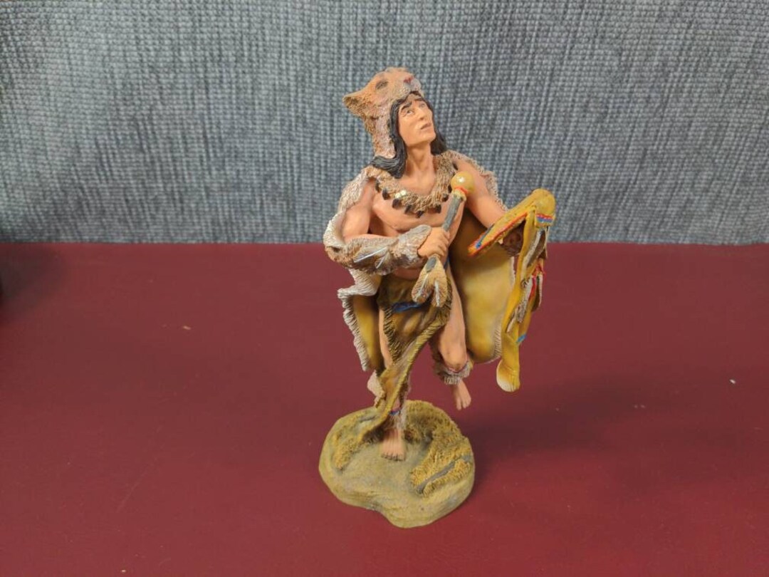 Figurine "spirit of the Mountain Lion" From the Mystic Spirits Collection by the Hamilton ...