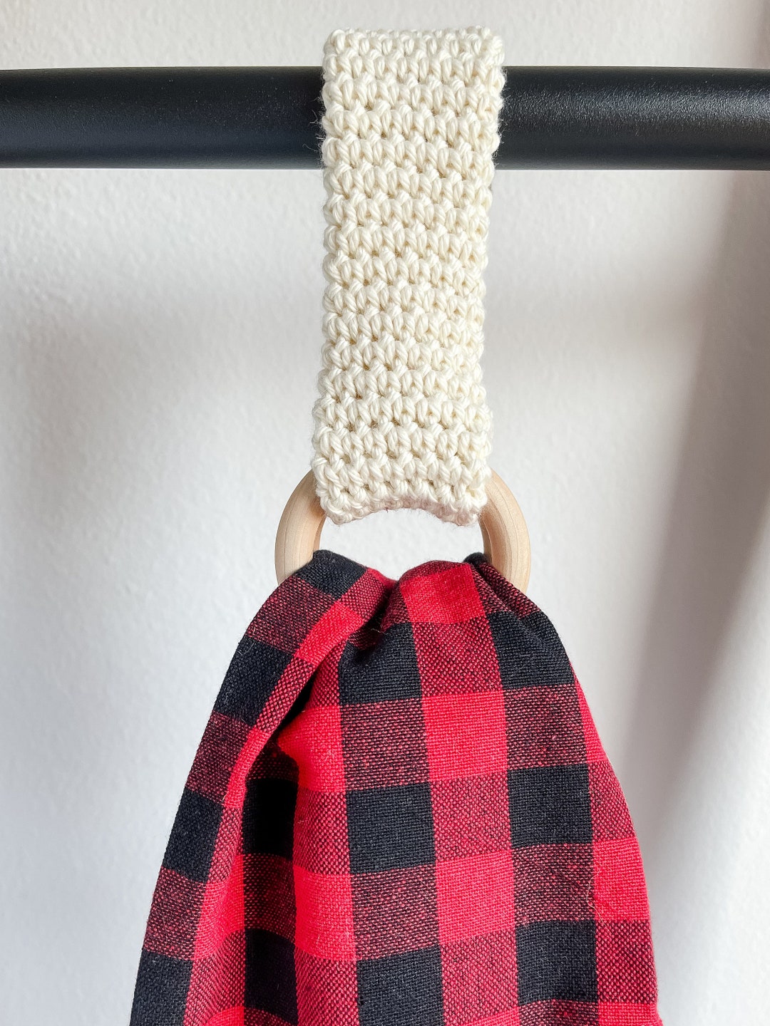 Crochet Modern Ring Towel Holder Pattern, Crochet Ring Towel Topper ...