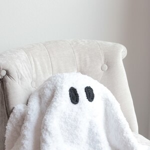Crochet Baby Ghost C2C Pillow Pattern, Crochet Ghost Pillow Crochet ...