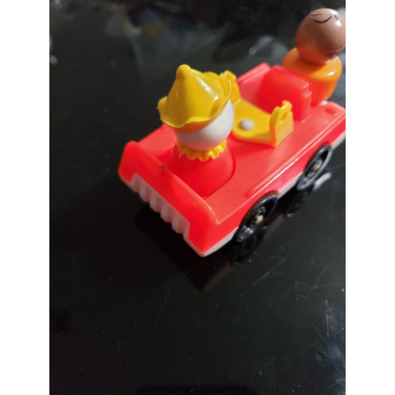 Vintage 1980s Fisher Price Fire Truck With Clown & Boy Figures - Etsy