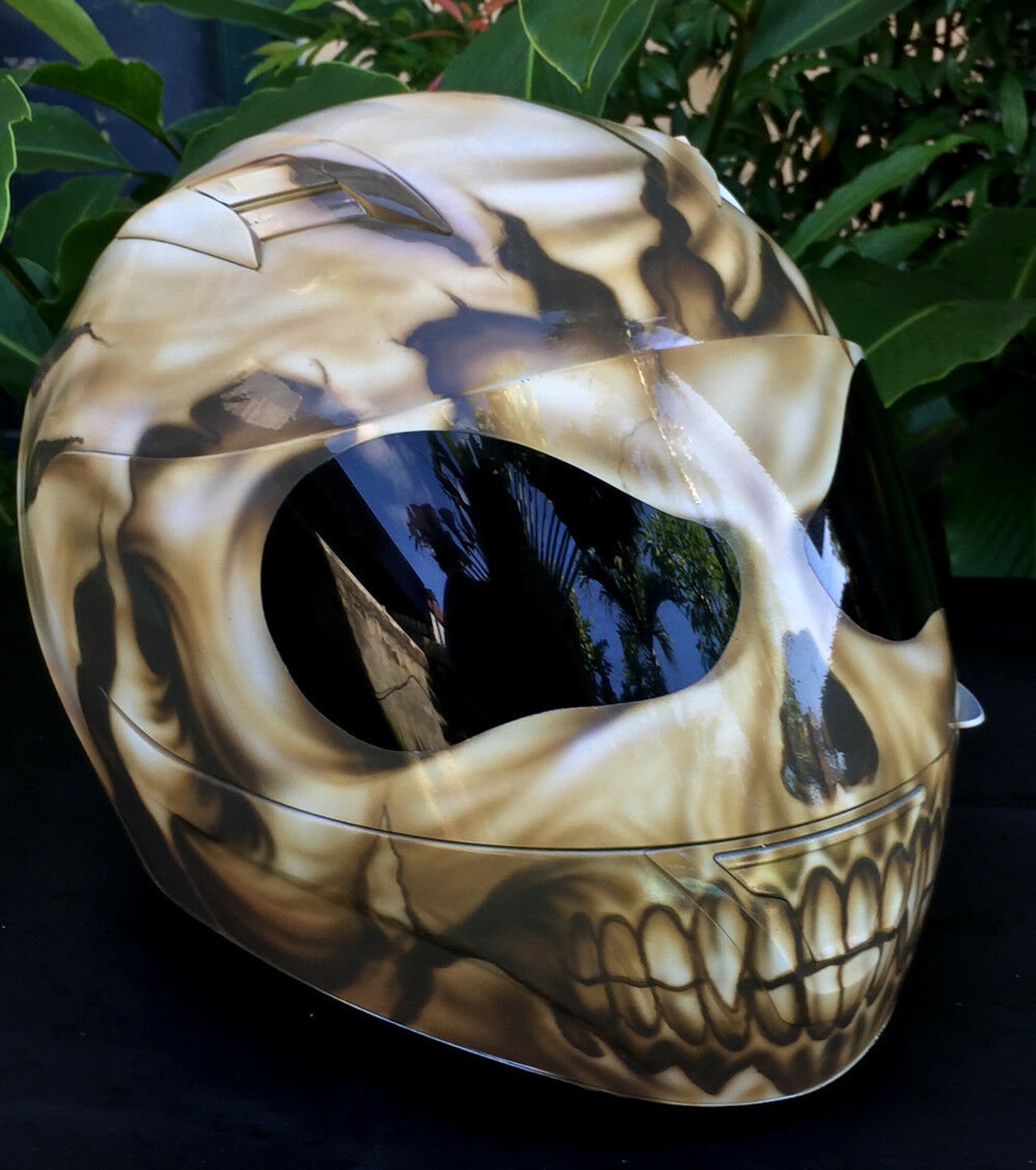 Custom Motorcyle Helmet Airbrush Broken Skull DOT and ECE Approved - Etsy