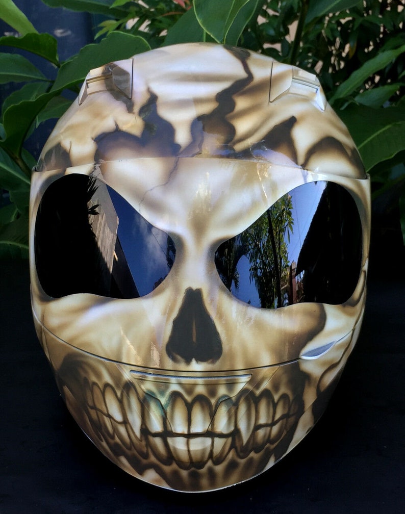 Custom Motorcyle Helmet Airbrush Broken Skull (DOT and ECE Approved) - Etsy