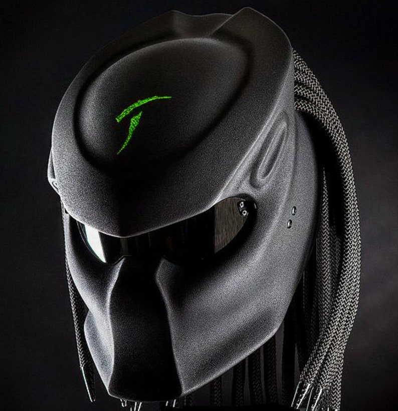 Custom Predator Motorcyle Helmet Hand-painted Green Logo Curving (DOT ...