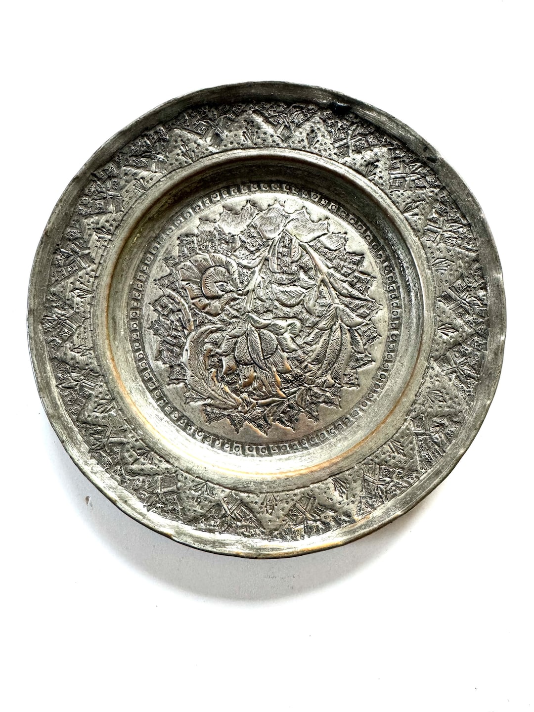 5 Beautiful Vintage Metal Plates From the Middle East - Etsy