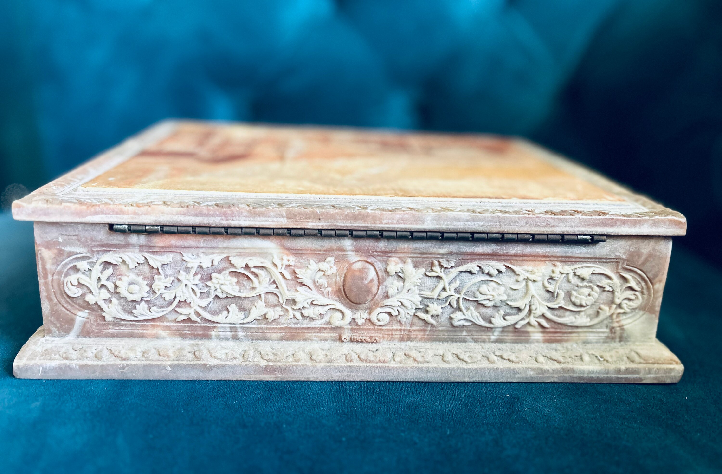 Large Vintage Incolay Stone Box With a Detailed Scenery of Zermatt and ...