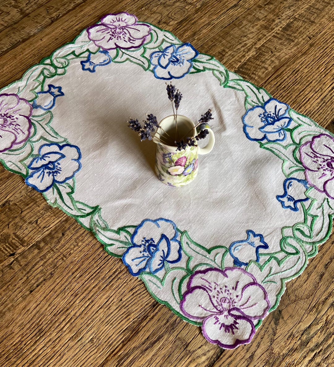 Vintage Embroidered Tray Cloth/ Embroidered Tray Mat/ Vintage Linen ...