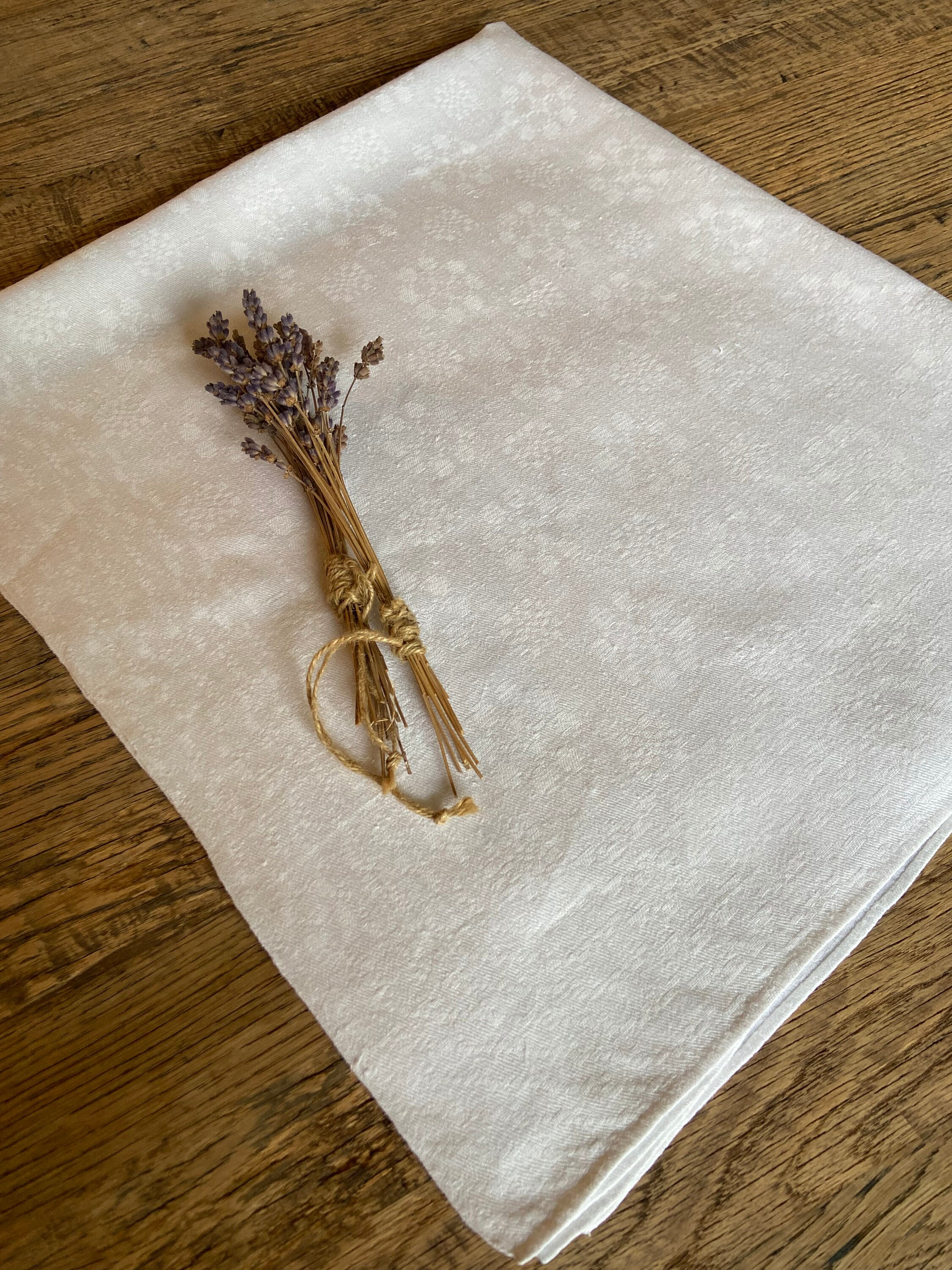 Vintage Damask Tablecloth/ White Damask Tablecloth/ Small White ...