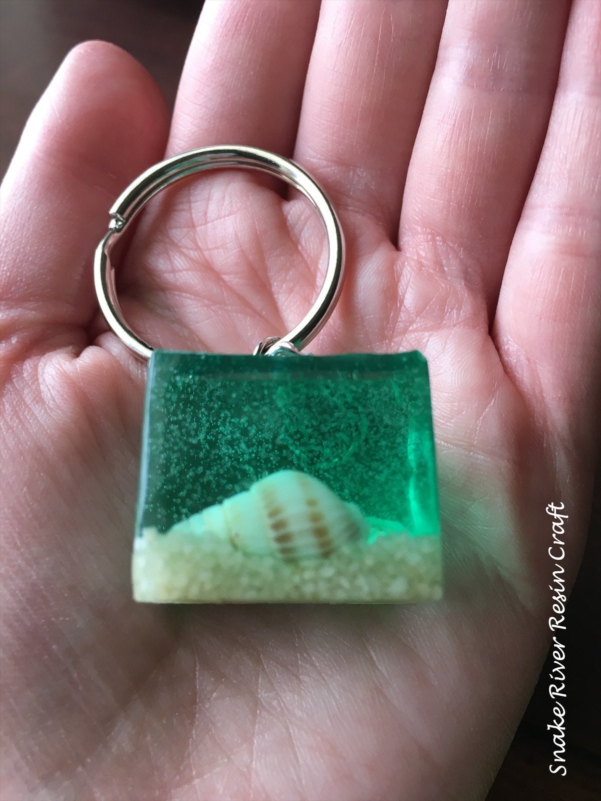 Large Cube Ocean Shell Diorama Keychain, Gifts for Everyone, Keychain ...
