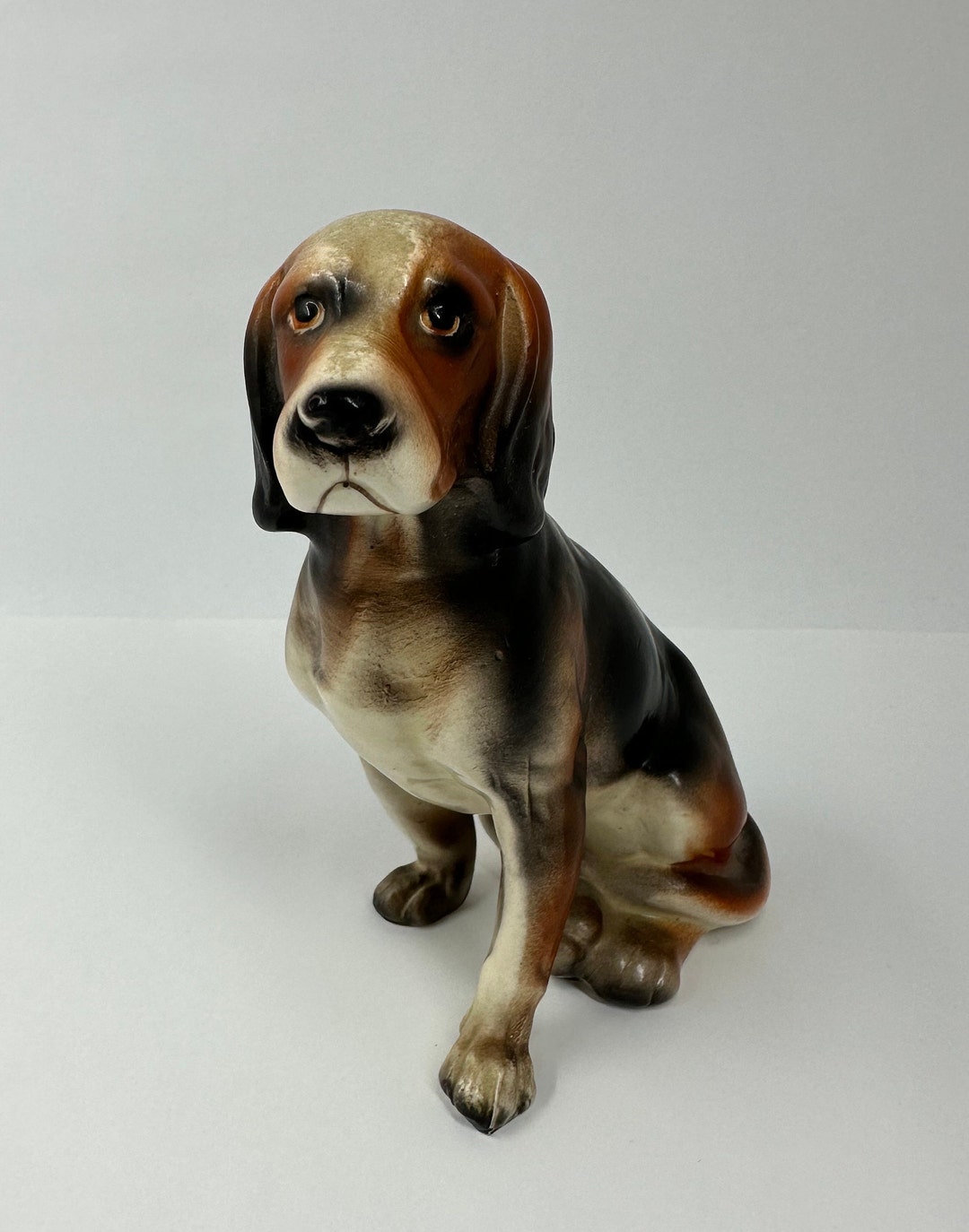 Vintage Figurine of Sitting Beagle Dog, Marked 1830N and Made in Japan ...