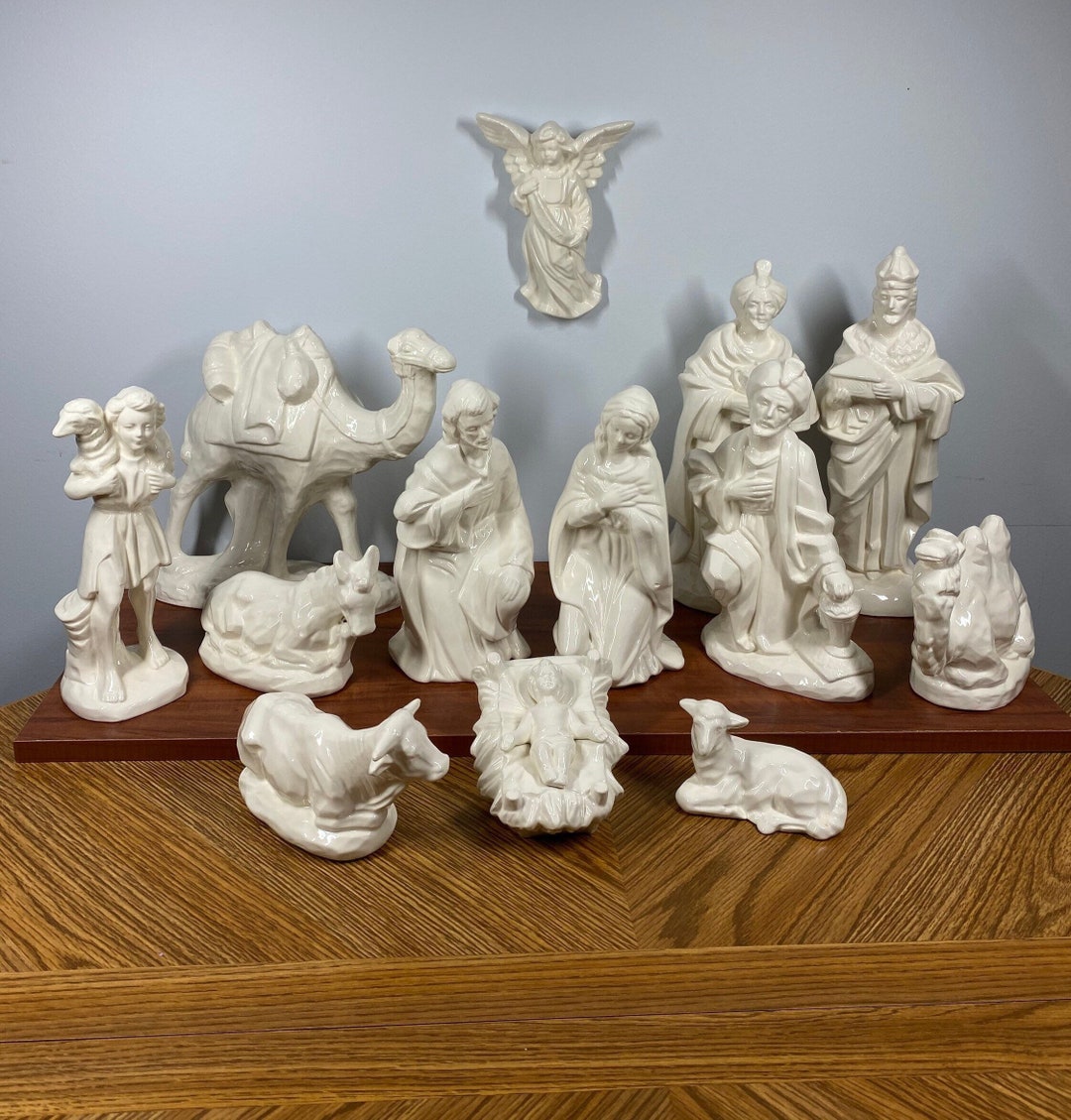 Vintage Handmade Nativity Set, 13 Handmade Pieces, Tallest Piece Over ...
