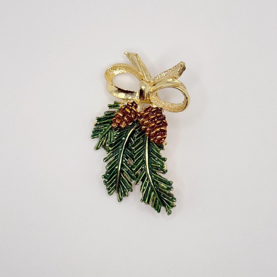 Vintage Brooch Pin of Enameled Pine Bough and Gold Tone Bow Stamped ...