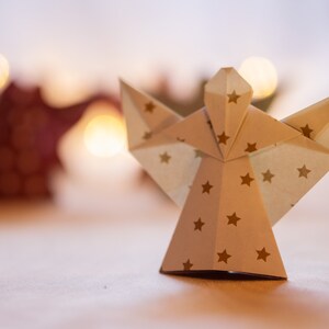 Origami Engel Angel handgefaltet als Geschenkanhänger, Baumschmuck ...
