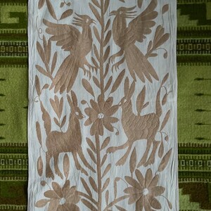 Beige Tenango Otomi Hand Embroidered Vertically Oriented Table Runner ...