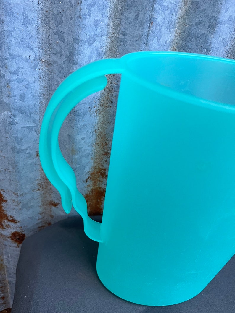 Vintage Tupperware Pitcher. Kool Aid Pitcher Water Pitcher - Etsy