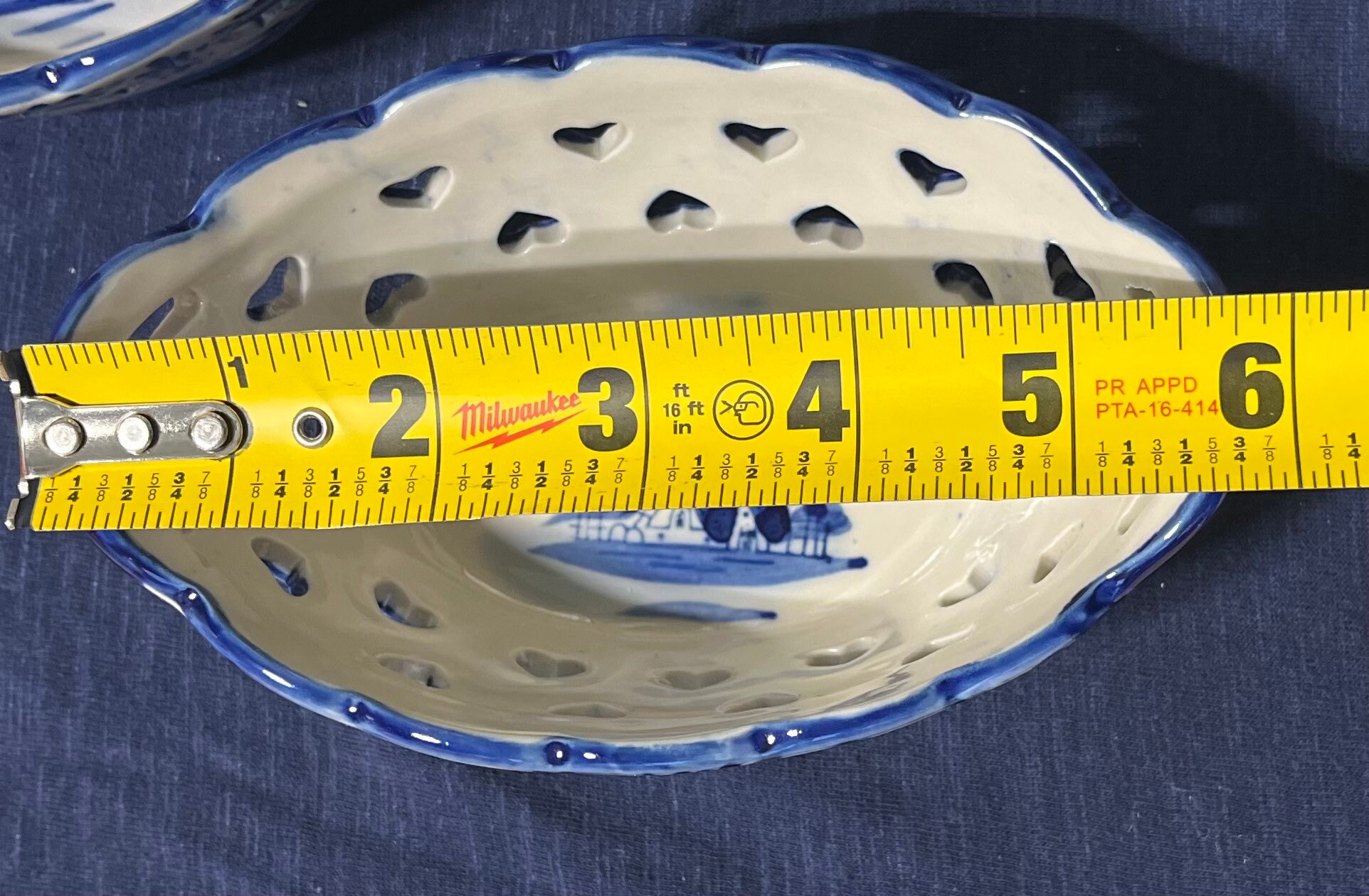 Delft Style Oval Shaped Trinket Dish.. Change Keeper With Pierced Sides ...