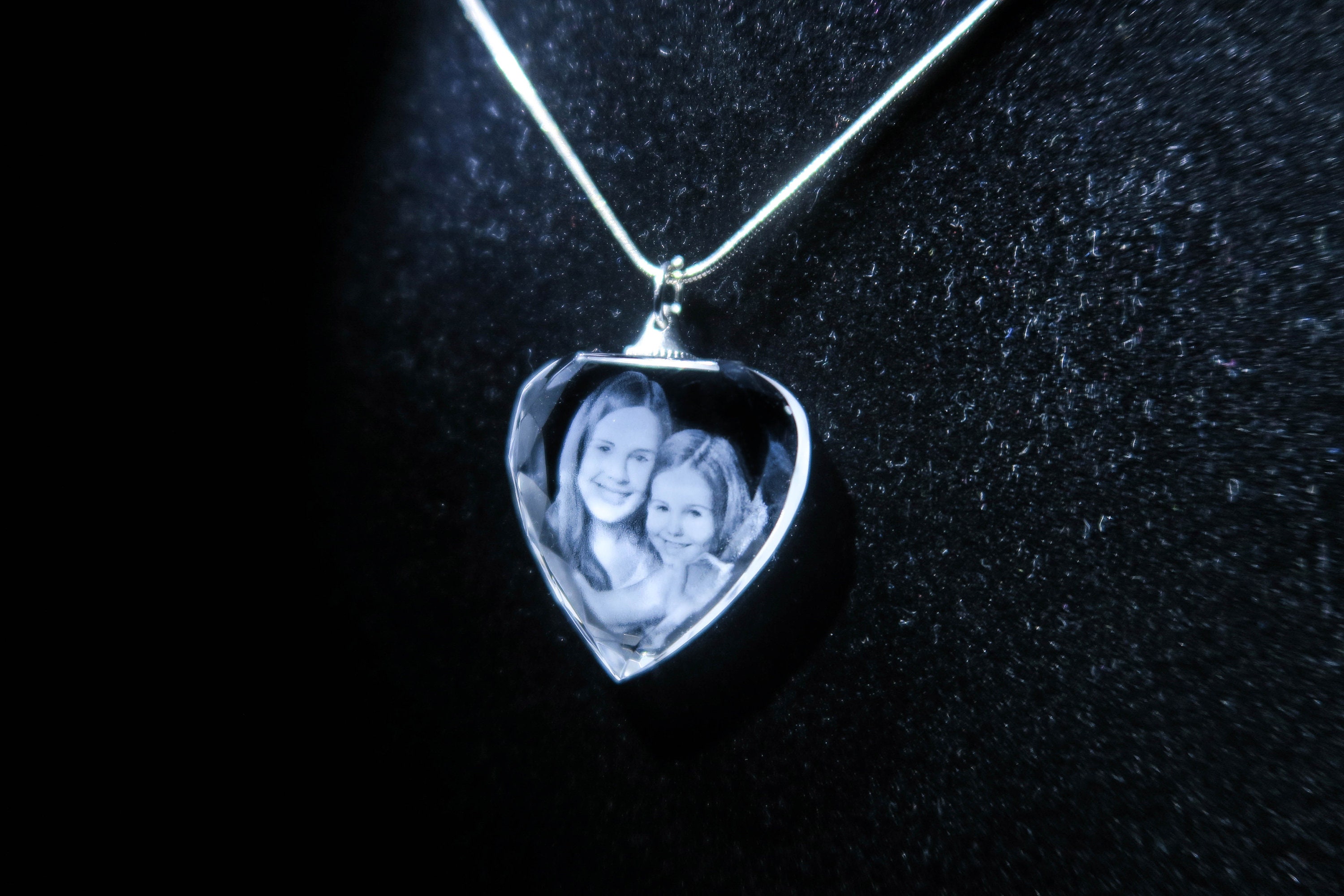 2D Necklace Photo Crystal - Personalised Photo Crystal - Perfect Gift ...
