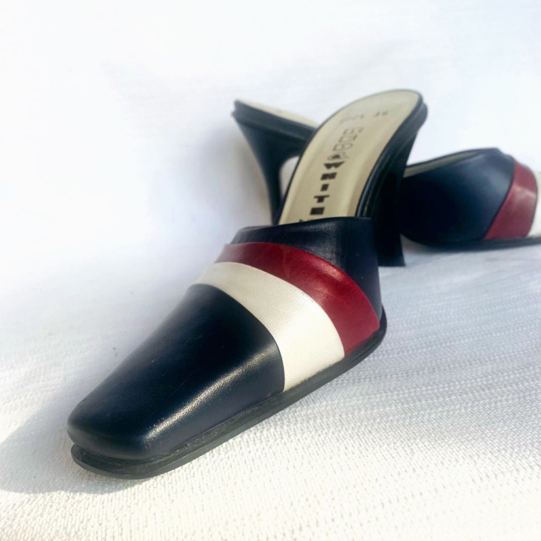 2000s Vintage Women's Slippers - Etsy