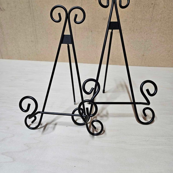 Metal Art Stand - Etsy