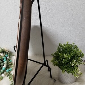 Heavy Duty Metal Display Stands - Excellent Way to Display Pictures ...